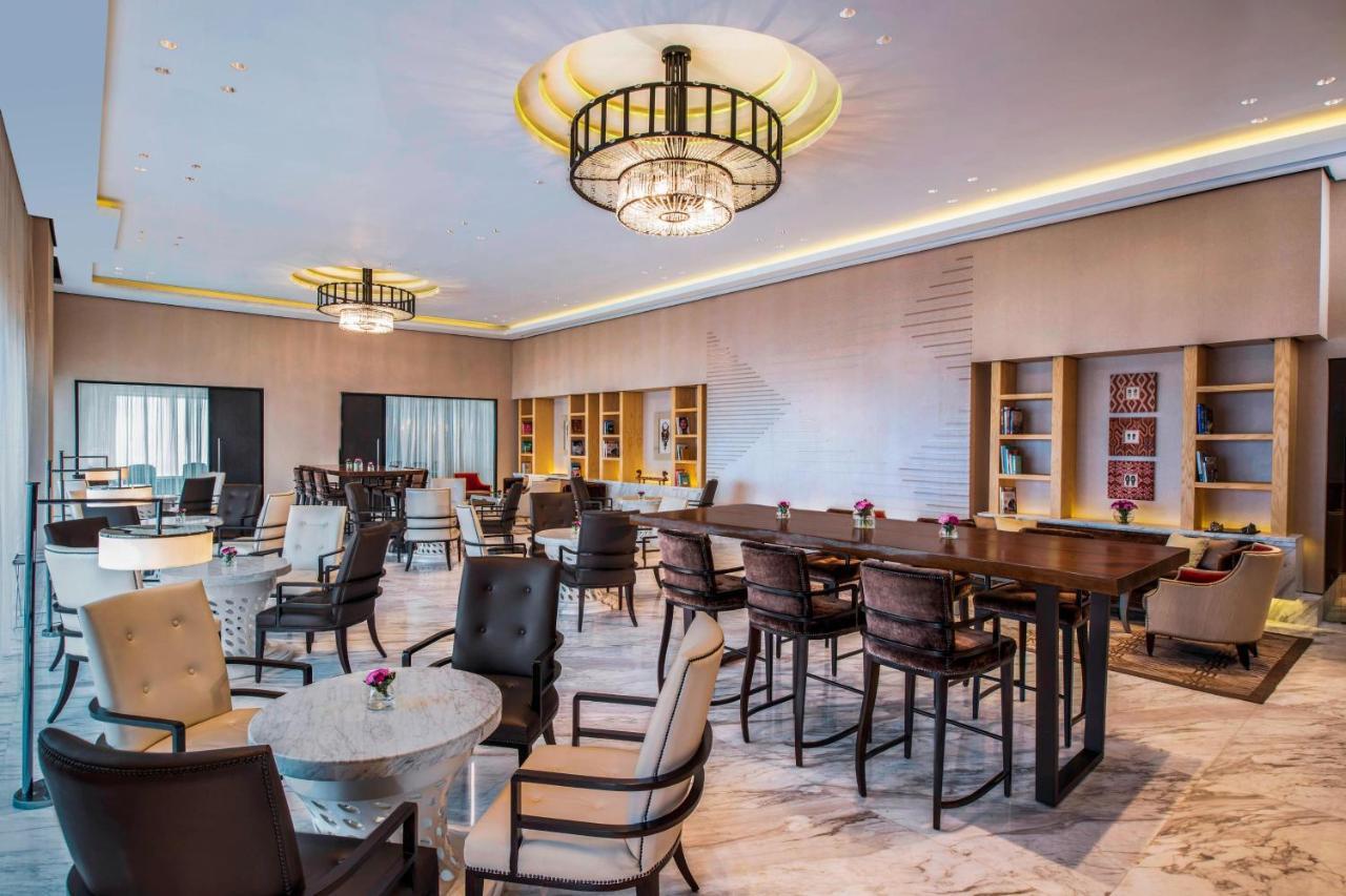 KERATON AT THE PLAZA, A LUXURY COLLECTION HOTEL, JAKARTA HOTEL